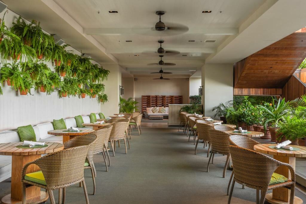 Hilton Vacation Club The Modern Honolulu | Oahu, Hawaii - 333travel