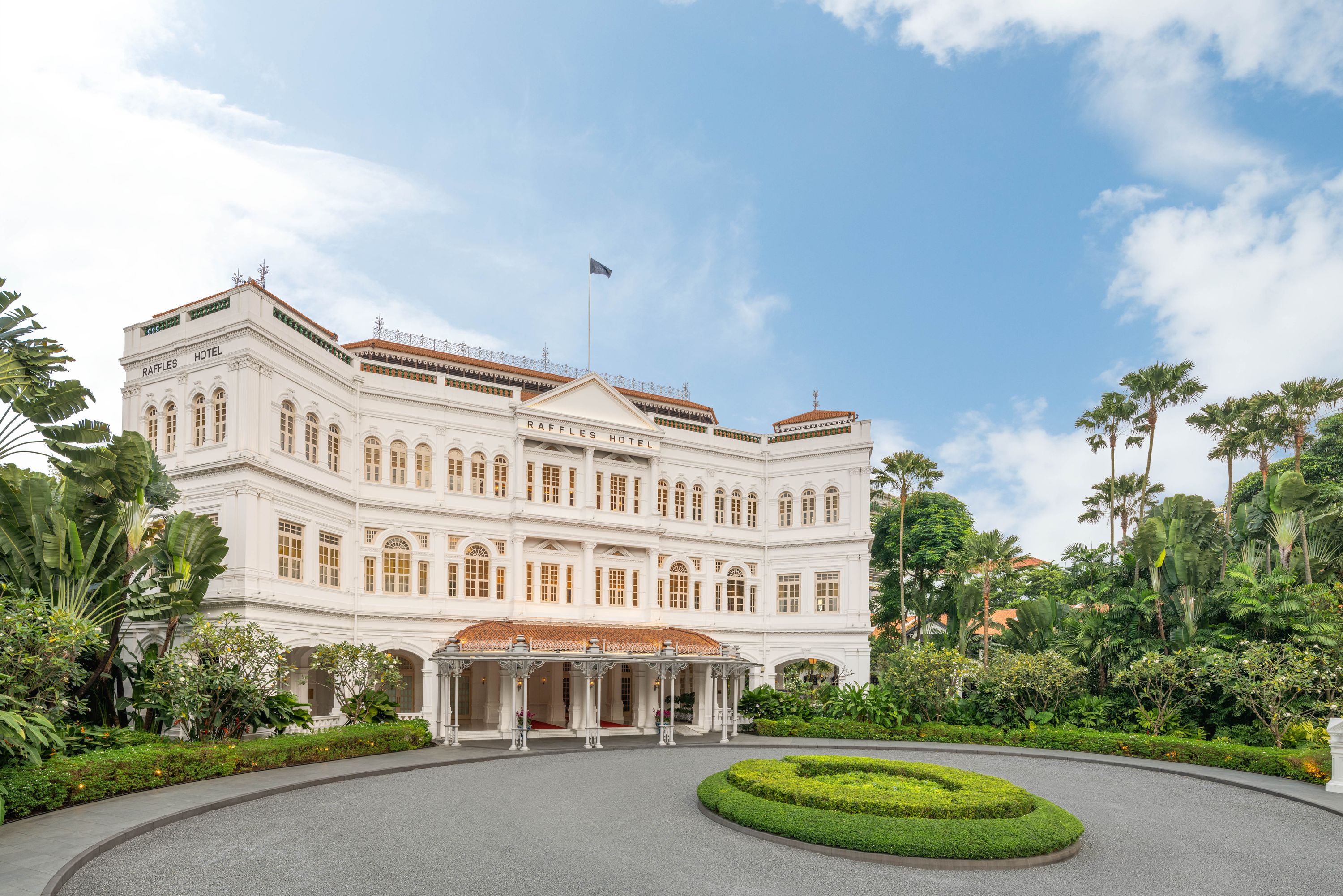 Tour Singapore - Traditionele Afternoon Tea bij Raffles Singapore ...